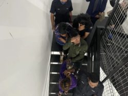 怡球賽騷亂事件 4人被控全認罪 | 东霹 | 国内 | 地方 | 2023-05-23 – 光明日报