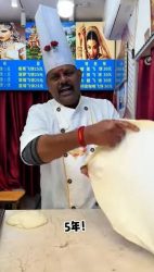 【視頻】流利重慶話賣印度煎餅 大馬印裔男中國生意爆紅 | 国际 | 2024-03-26 – 光明日报