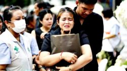 【曼谷奪命巴士大火】23遇難者舉殯 家屬悲怒交織 道別摯愛 | 国际 | 2024-10-08 – 光明日报