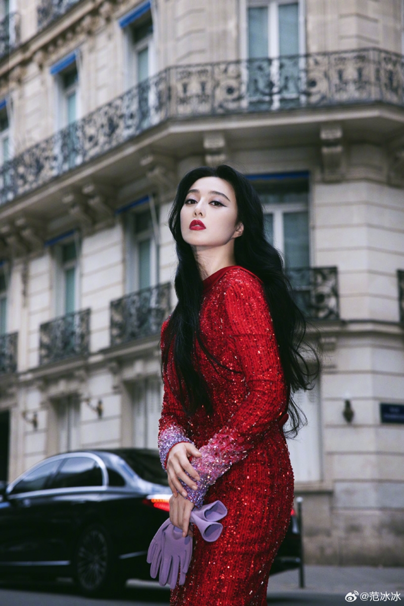 范冰冰被男粉丝提1要求 翻白眼霸气回 ：我叫你爷爷 | 精选 | 娱乐 | 2024-12-17 – 光明日报